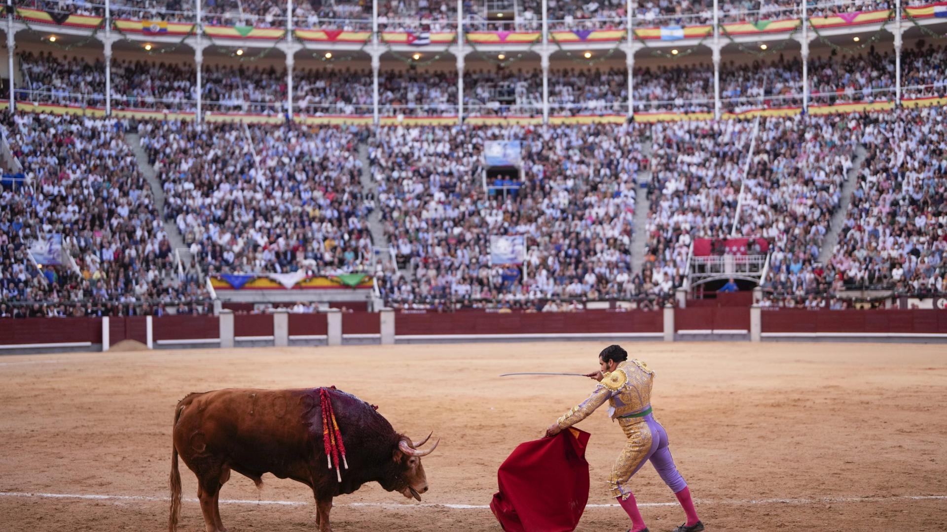 Vuelven los toros gratis en televisión: dónde ver la Feria de San ...