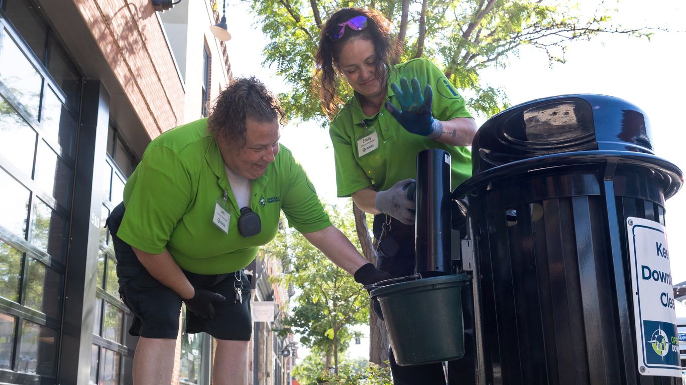 Des Moines kicks butt in cigarette recycling