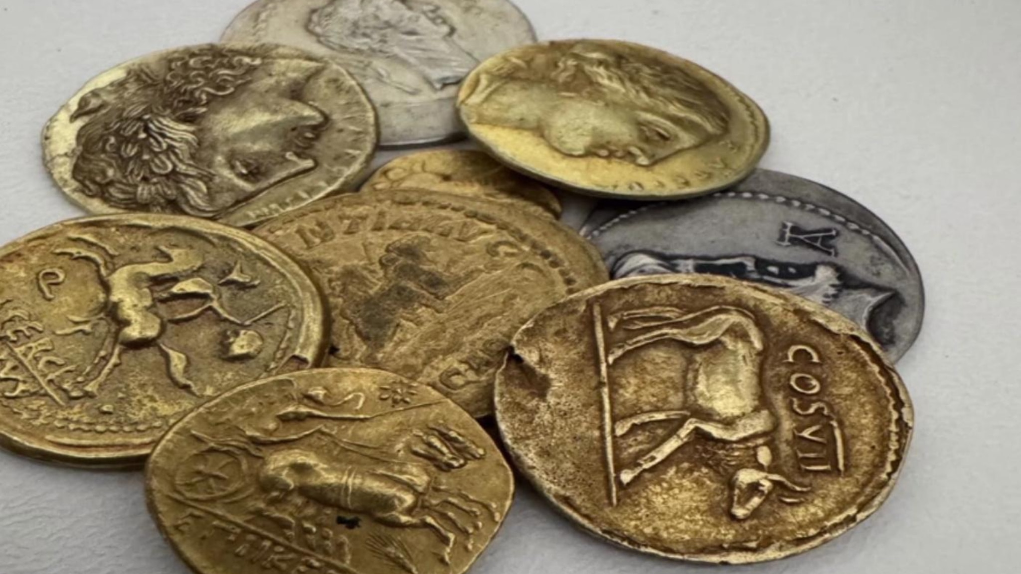 12mila monete e molti altri reperti di valore inestimabile: ecco il ...