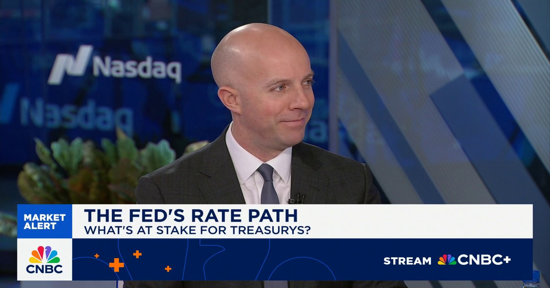 It's hard for the Fed to sound too hawkish right now, says BofA's Mark ...