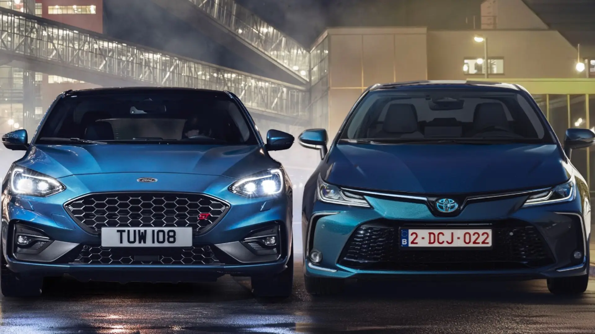 Toyota Corolla o Ford Focus: ¿qué coche compacto por 25.000 euros te ...
