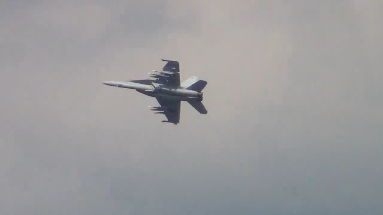 Watch how this F-18 almost pulled off the famous cobra maneuver