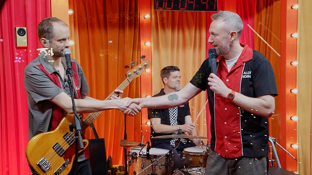 Alex Horne performs 'How Long Has This Been Going On?' for a very long ...