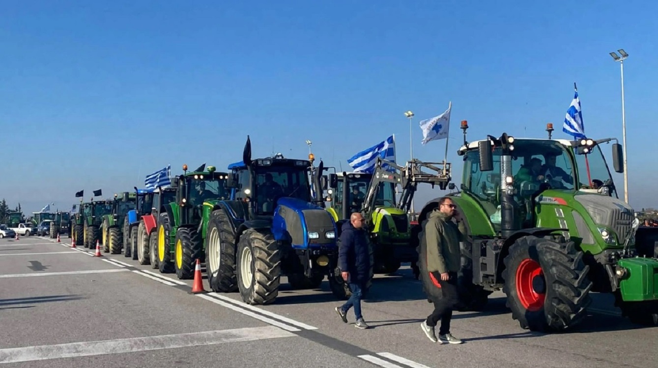 Αγρότες: Live τα μπλόκα που έχουν στηθεί και οι αποκλεισμένοι δρόμοι σε ...
