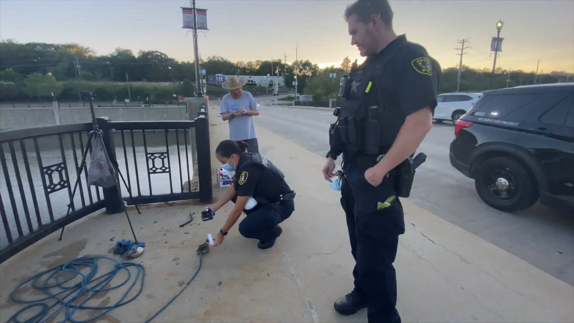How does this keep turning up? - Police reaction caught on camera