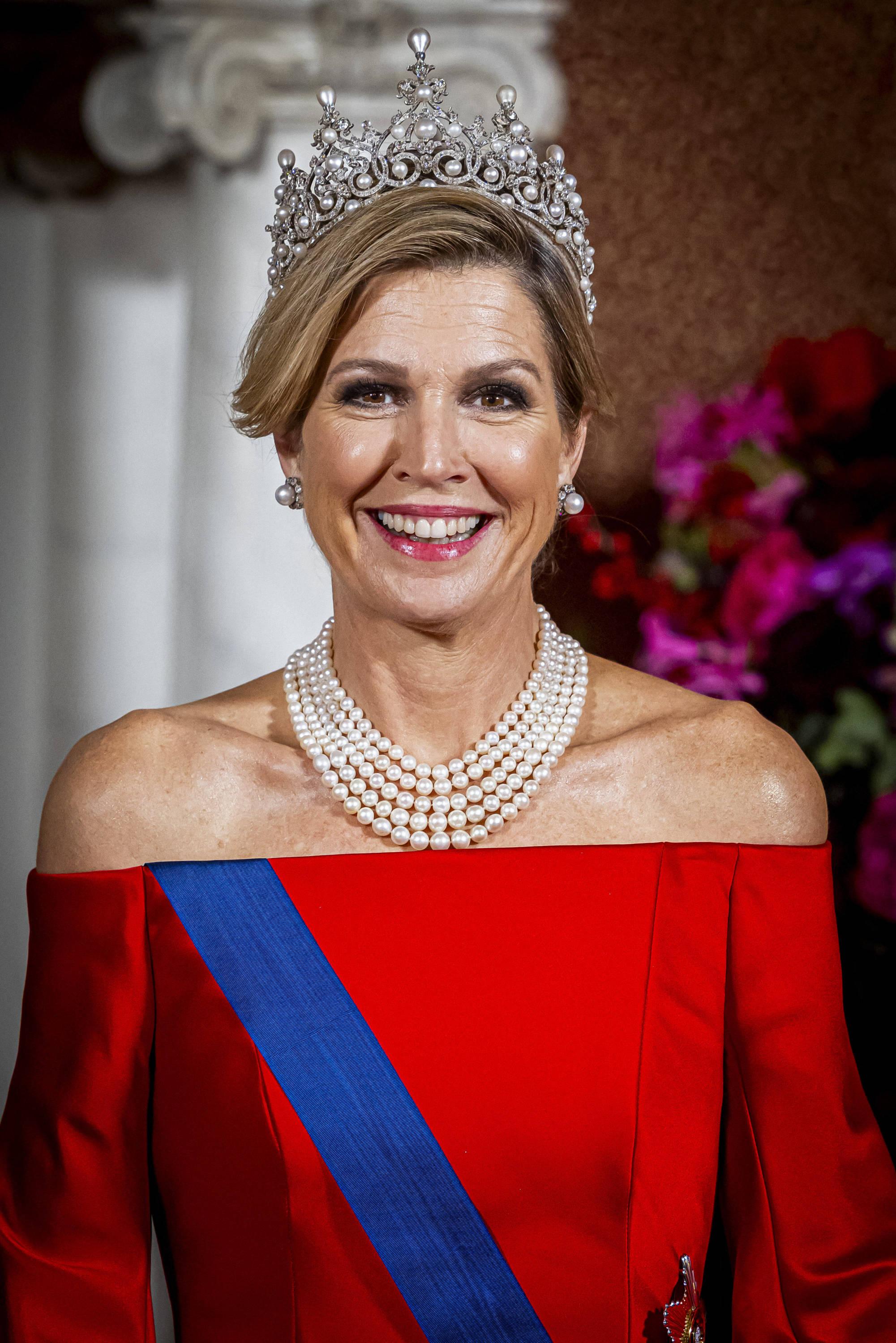 Tiares de diamants, rangs de perles… Maxima des Pays-Bas et sa fille ...