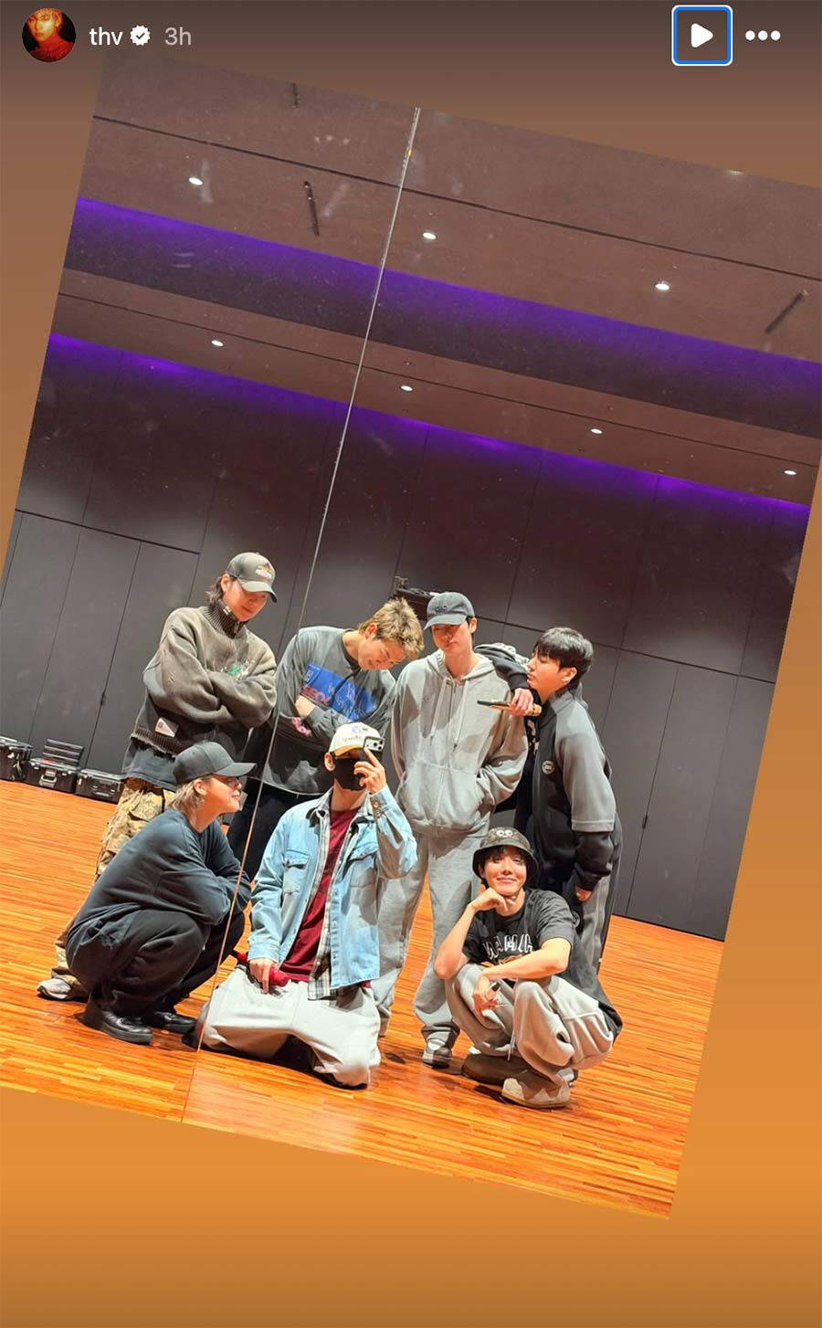 BTS: V drops a brand new group photo, Suga breaks Instagram hiatus to post photo with Jimin