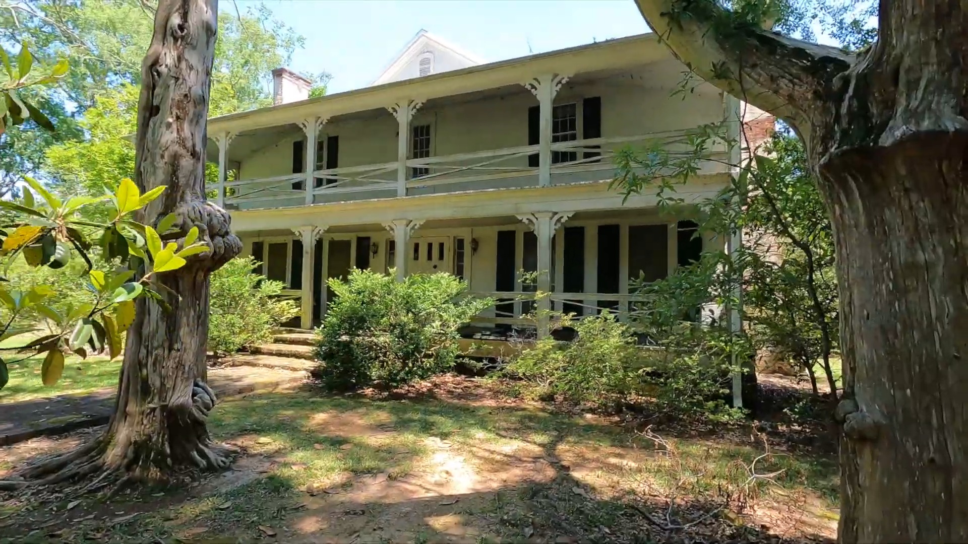 What we found metal detecting a historic plantation house