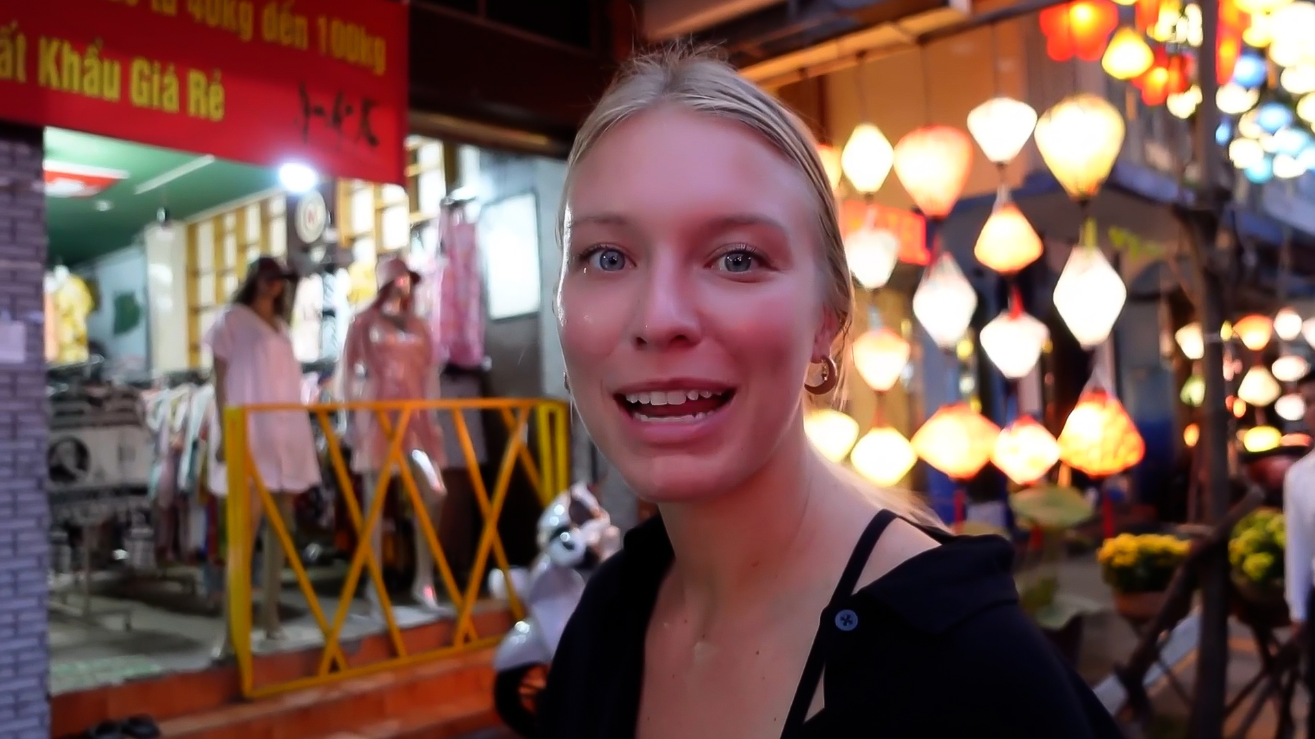 A full day discovering the streets of Saigon