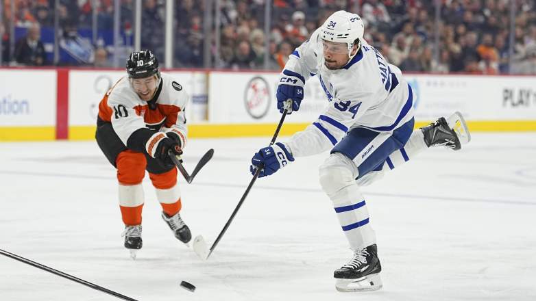 Maple Leafs superstar takes heat for effort in OT loss