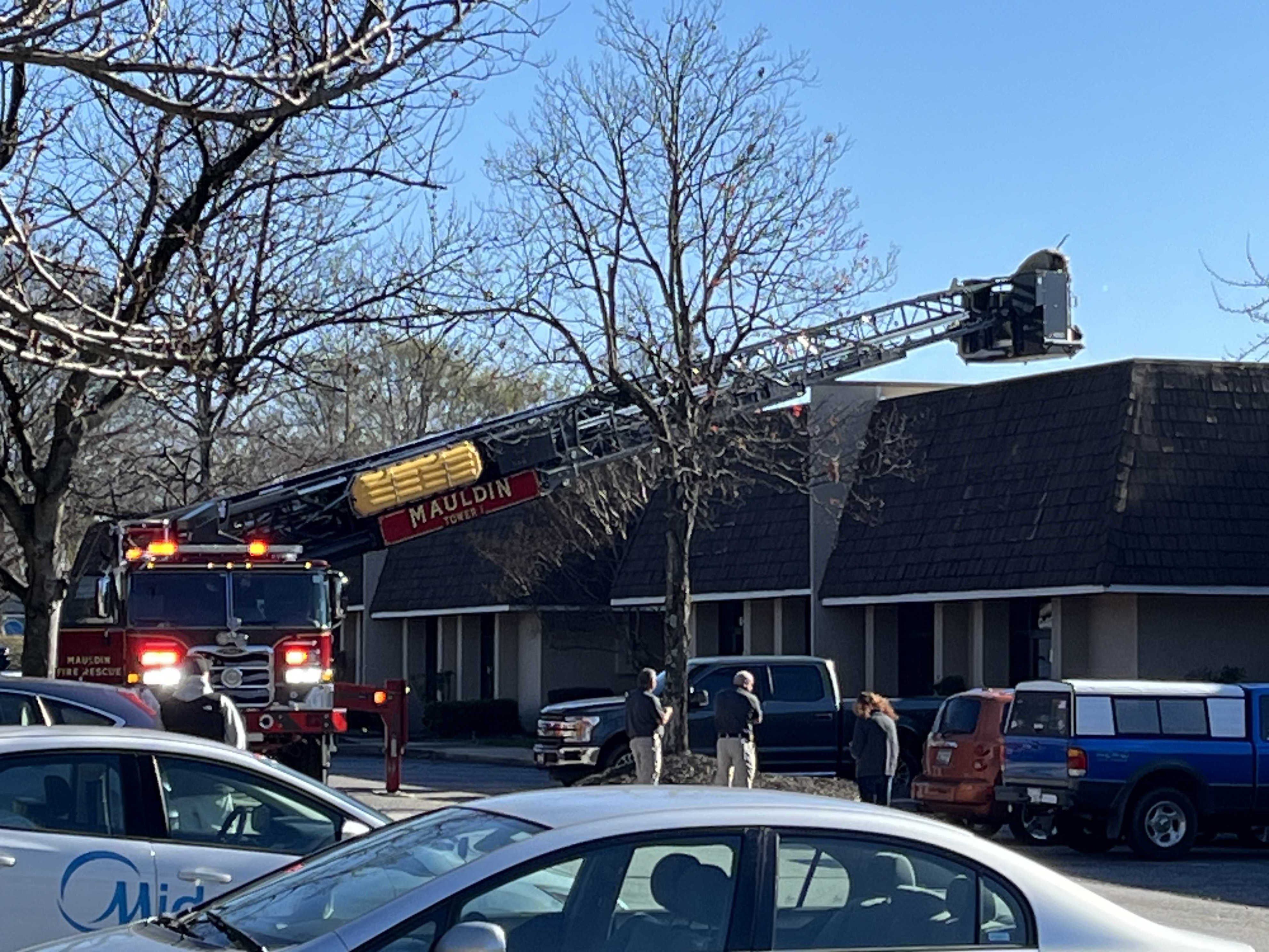 Fire crews respond to office buildings along Woodruff Road