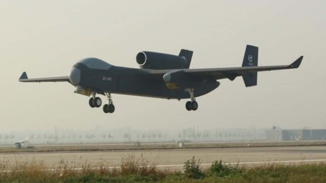 Kampfdrohne SS-UAV „Jiutian“: Das Drohnen-Muttterschiff aus China ...