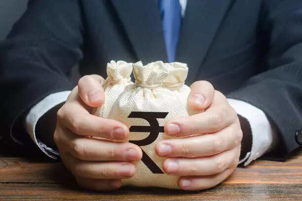 How to make money: 5 simple rules to earn extra money in 2026