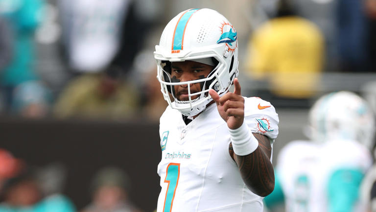 Tua Tagovailoa says he would like to 'throw it more'