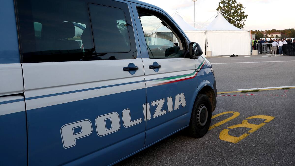 Une valeur de 70'000 euros : la police italienne restitue des objets de ...