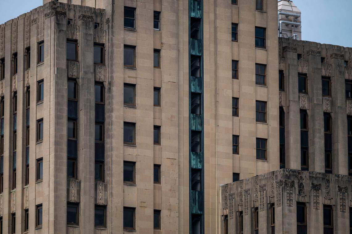 Dear government spokespeople: Please try not to be control freaks | Opinion