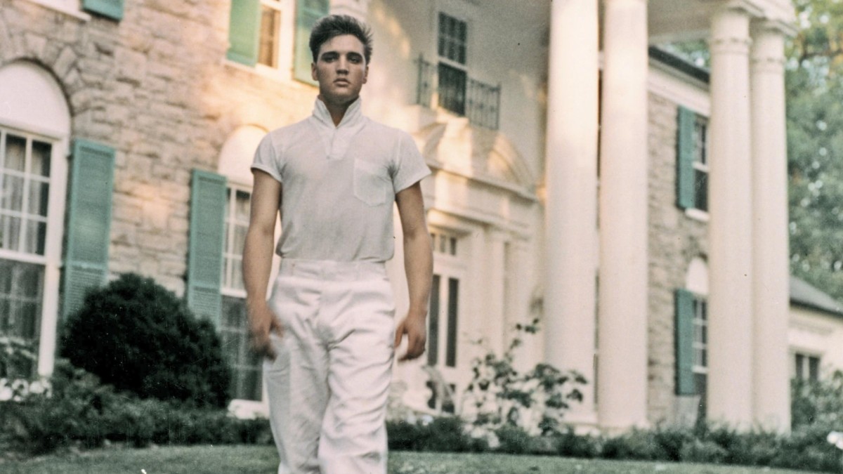 A hidden item in Elvis Presley’s Graceland bedroom stayed a secret for ...