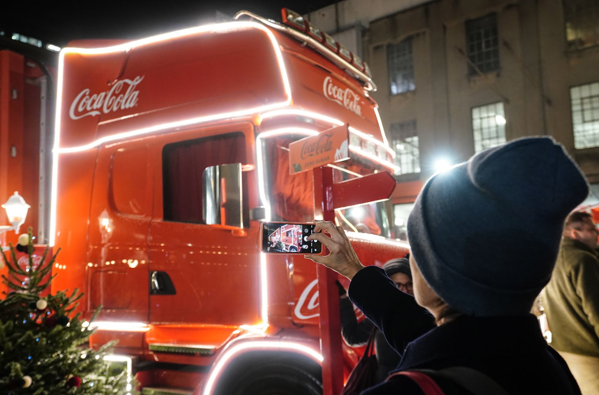 'Holidays are coming' - Iconic Coca-Cola Christmas truck to visit ...