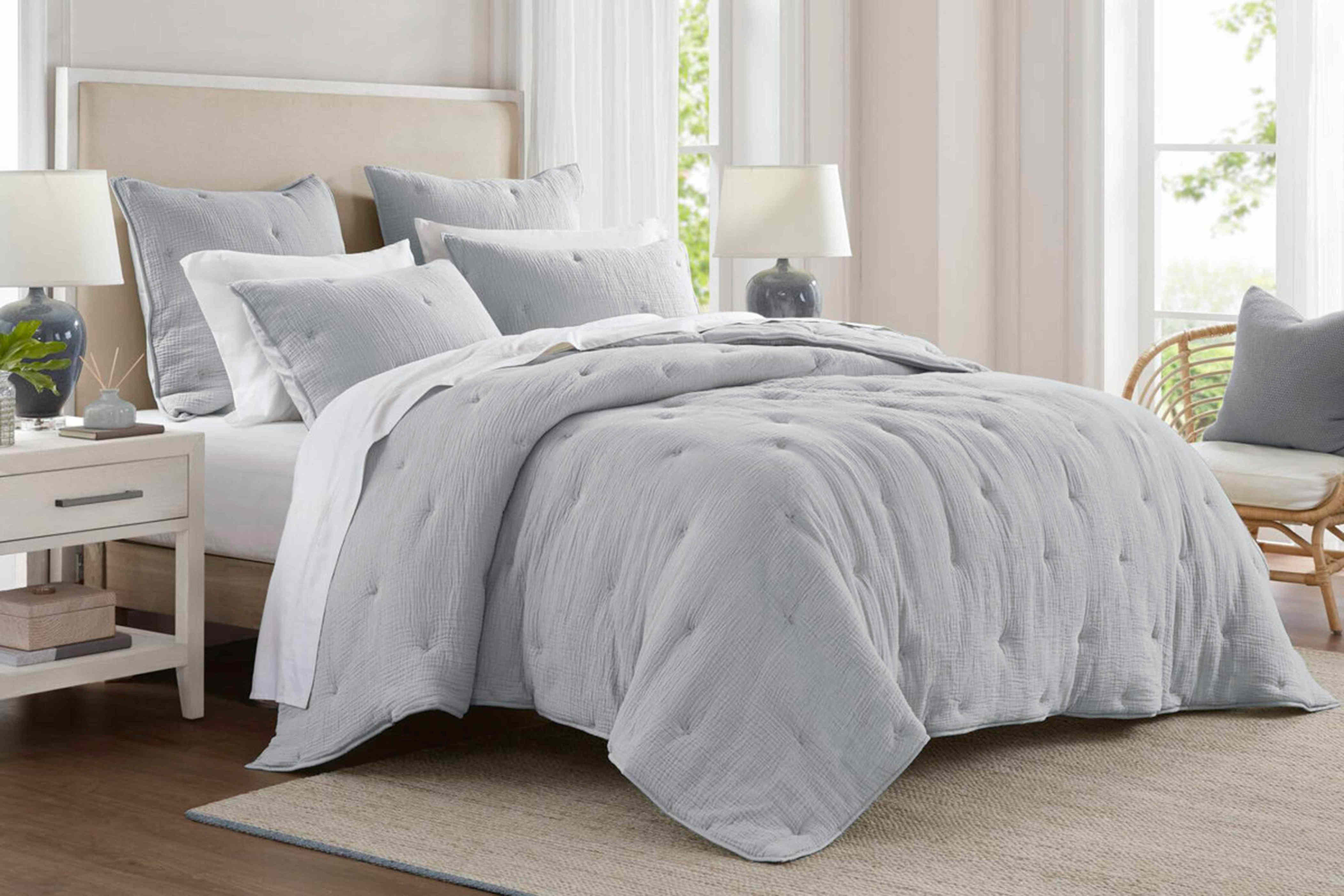 Wayfair's under-the-radar bedding sale is filled with comfy quilts ...