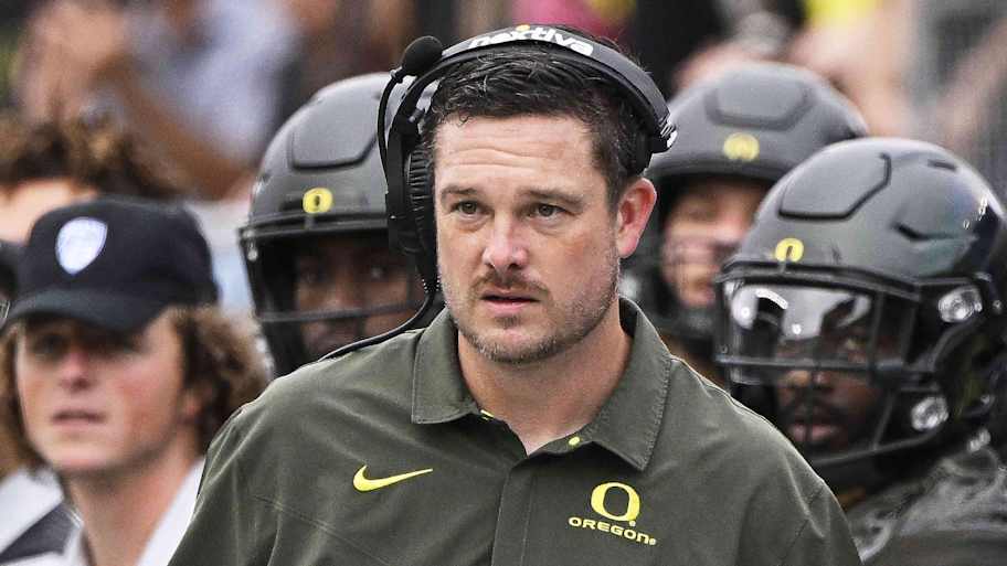 How Chris Hampton's recruiting success will fuel Oregon's defense