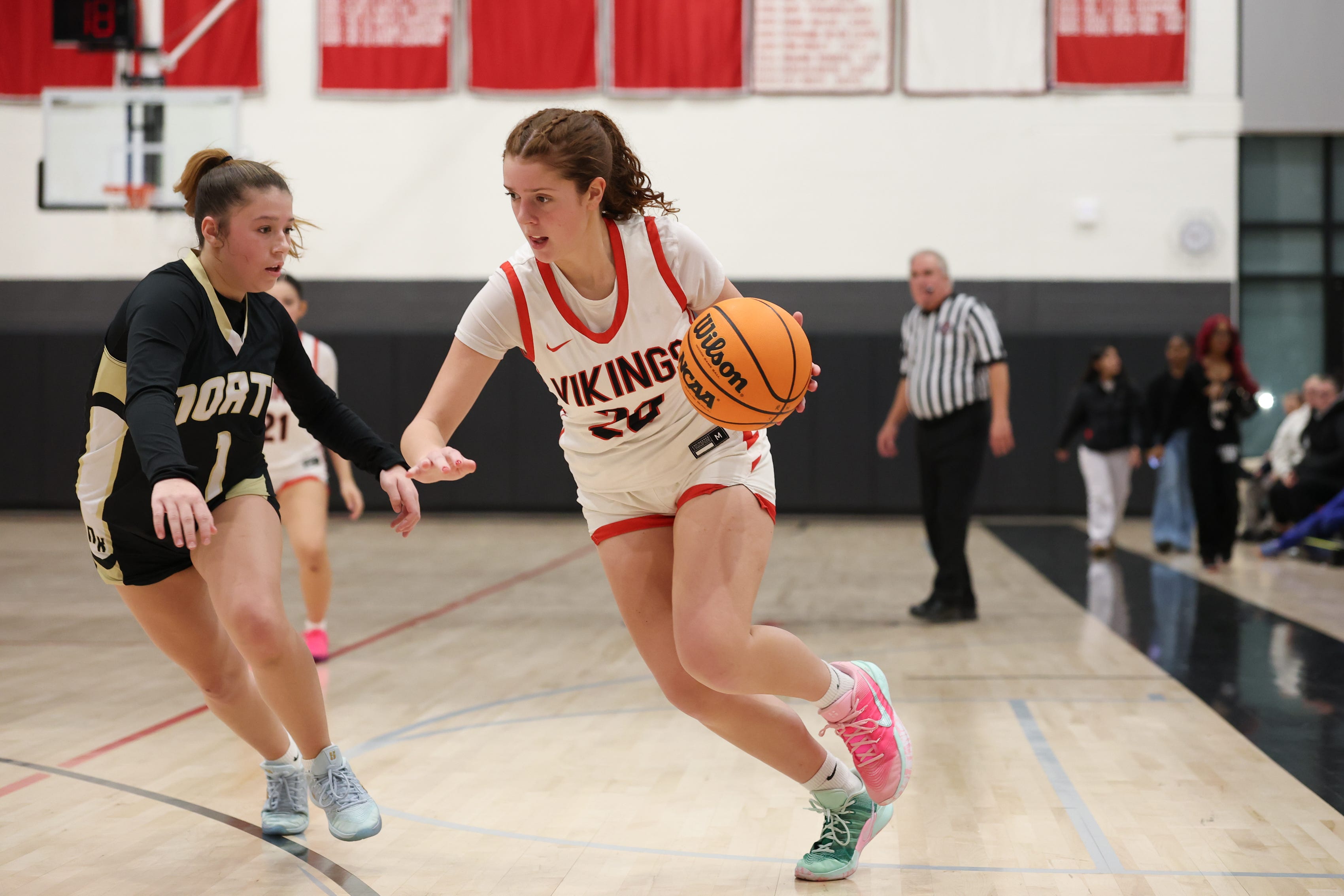 Rogers High School opens 'beautiful' new gym with 2 basketball games
