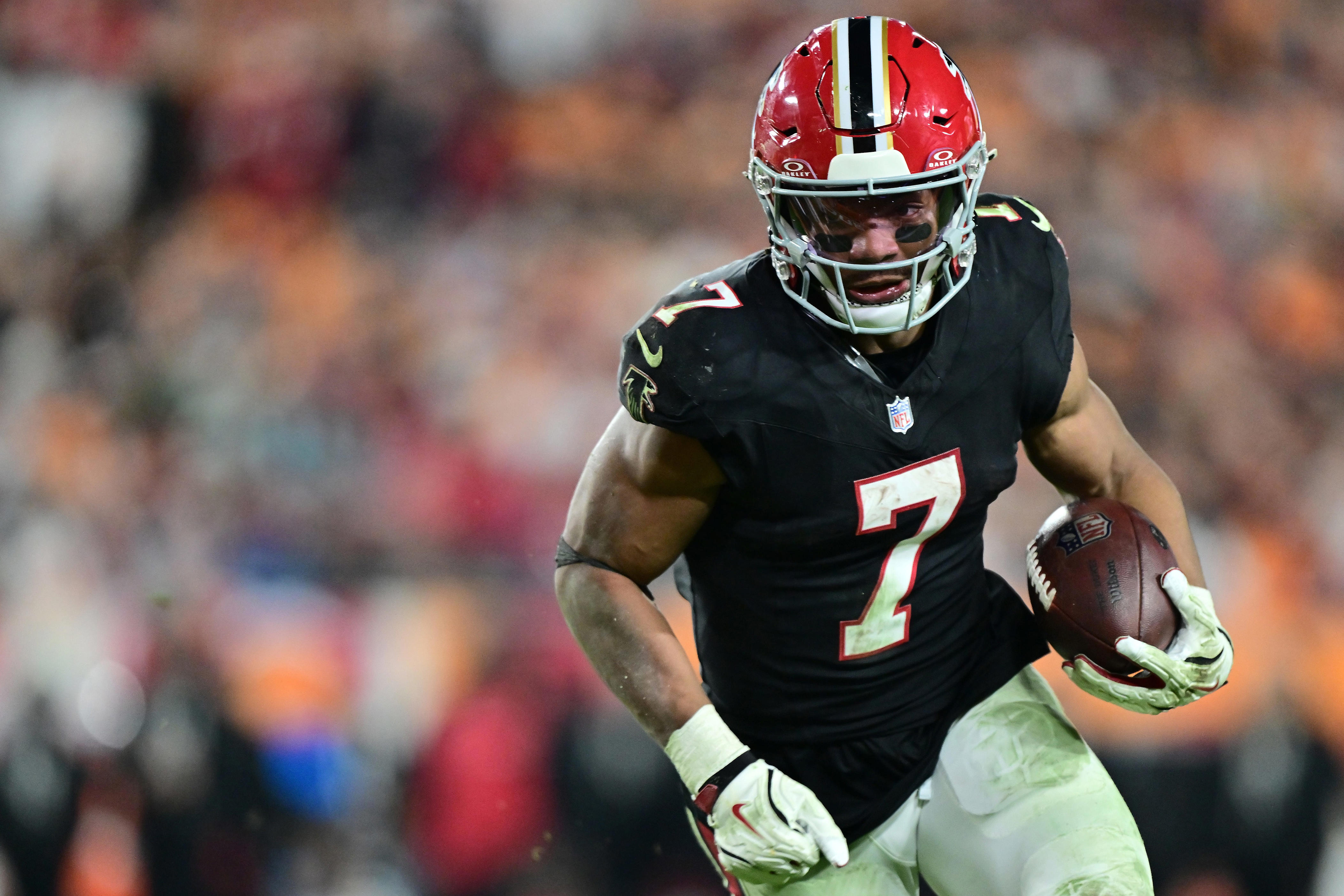 What is Monday Night Football NFL game schedule tonight? What channel ...