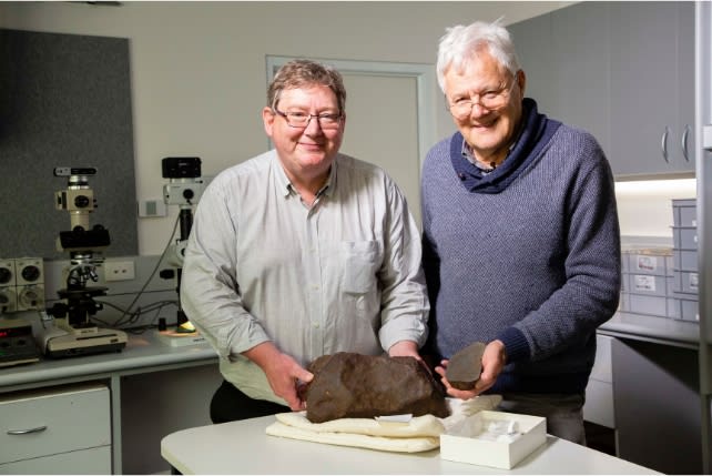 Man kept rock for years, thinking it was gold. It turned out to be a 4. ...