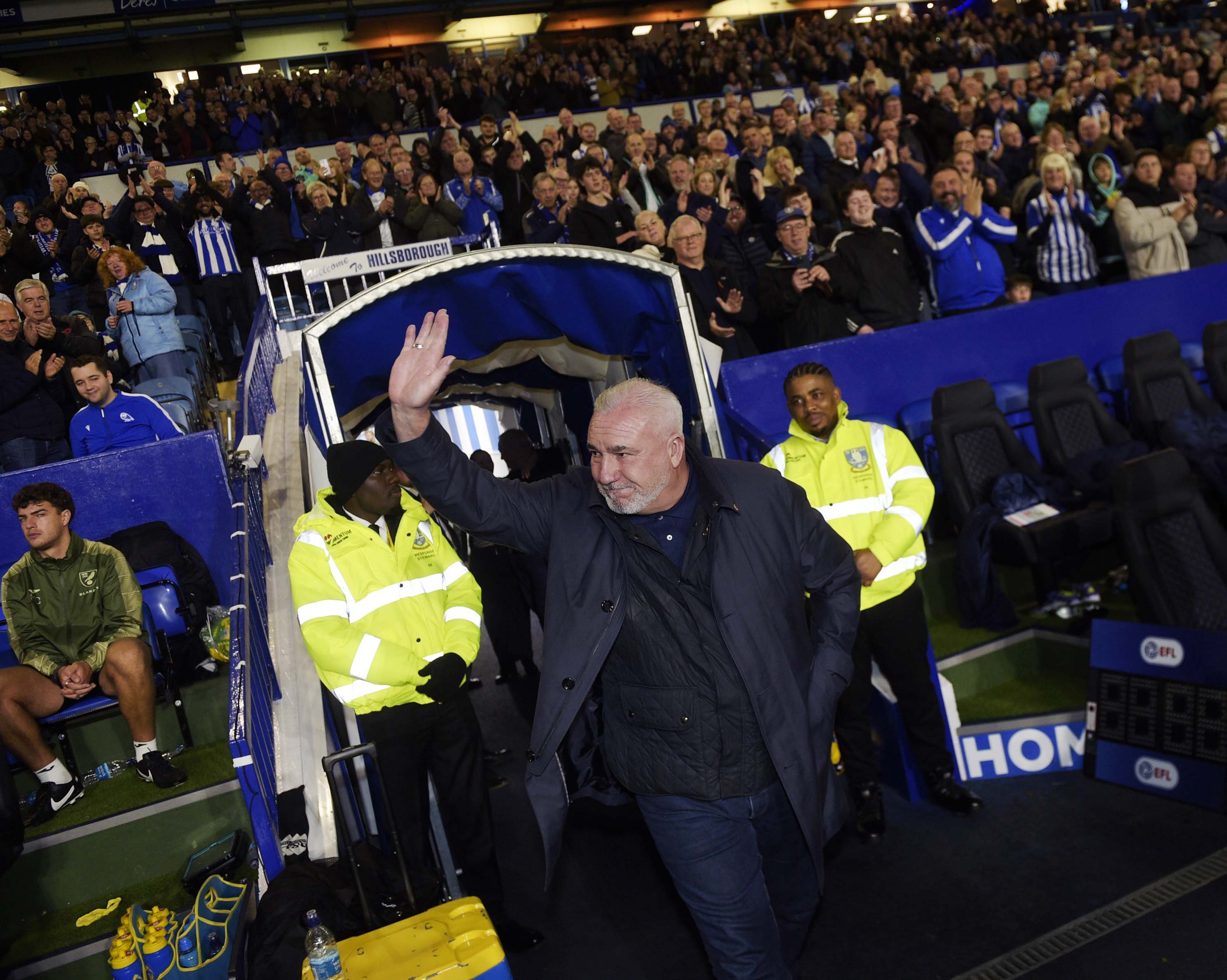 Sheffield Wednesday icon David Hirst offered opportunity to become club ...