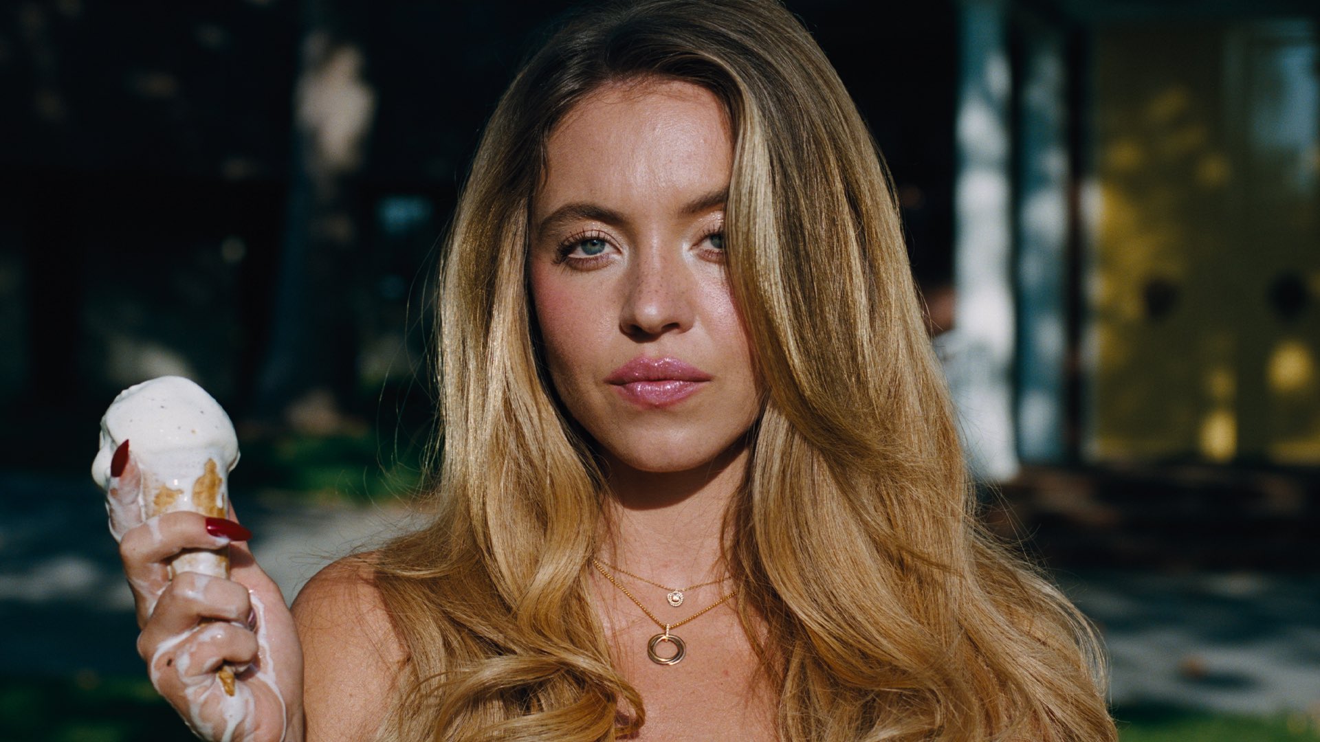 'Euphoria' season 3 photos: Sydney Sweeney melts ice cream, Jacob ...