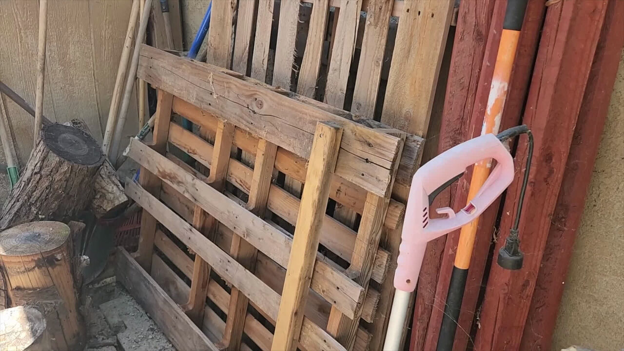 Pallet BBQ grill station