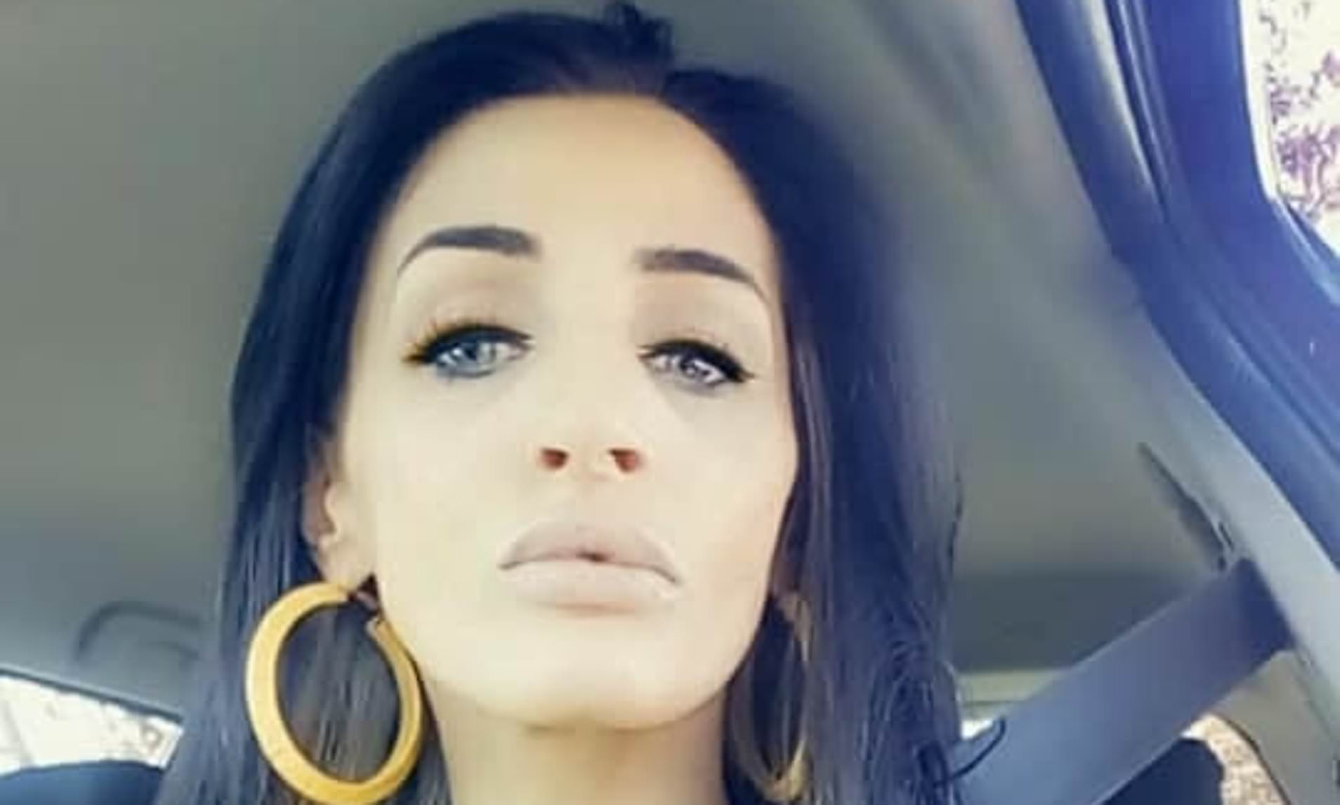 Mother is 'left unrecognisable' after attacker throws liquid on her and ...