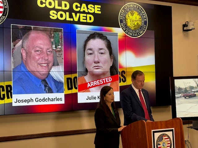 Woman arrested 13 years after Naples gated community deadly stabbing