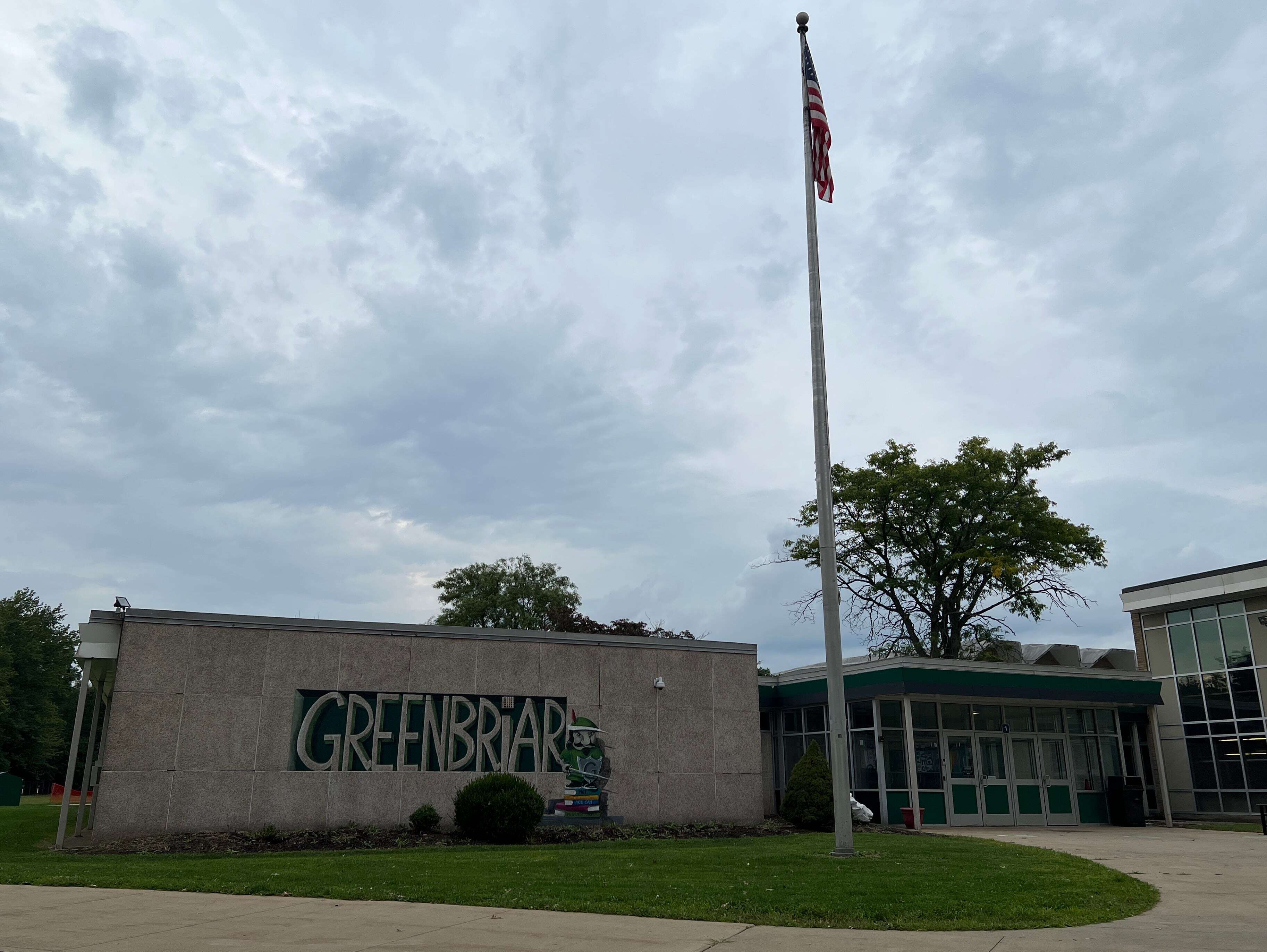 Middle school teacher who admitted pulling girls’ ponytails gets $95K ...