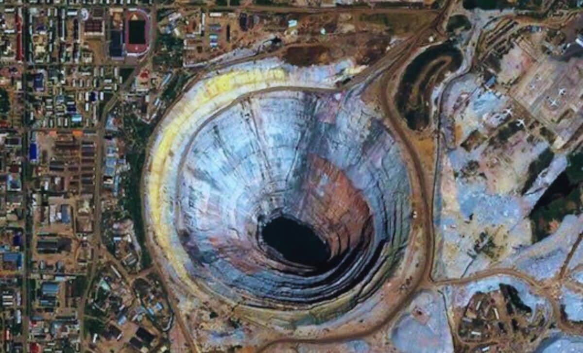 Why the deepest hole on Earth was sealed, and what they discovered ...