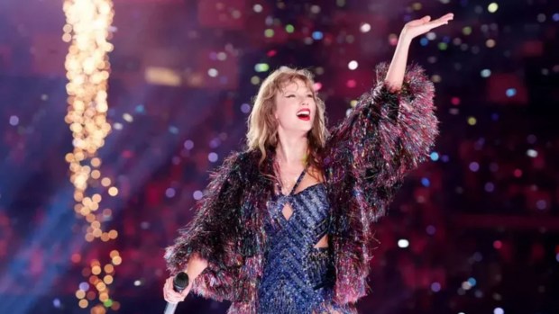 Taylor Swift's 'I Knew It, I Knew You' music video for 'Toy Story 5 ...