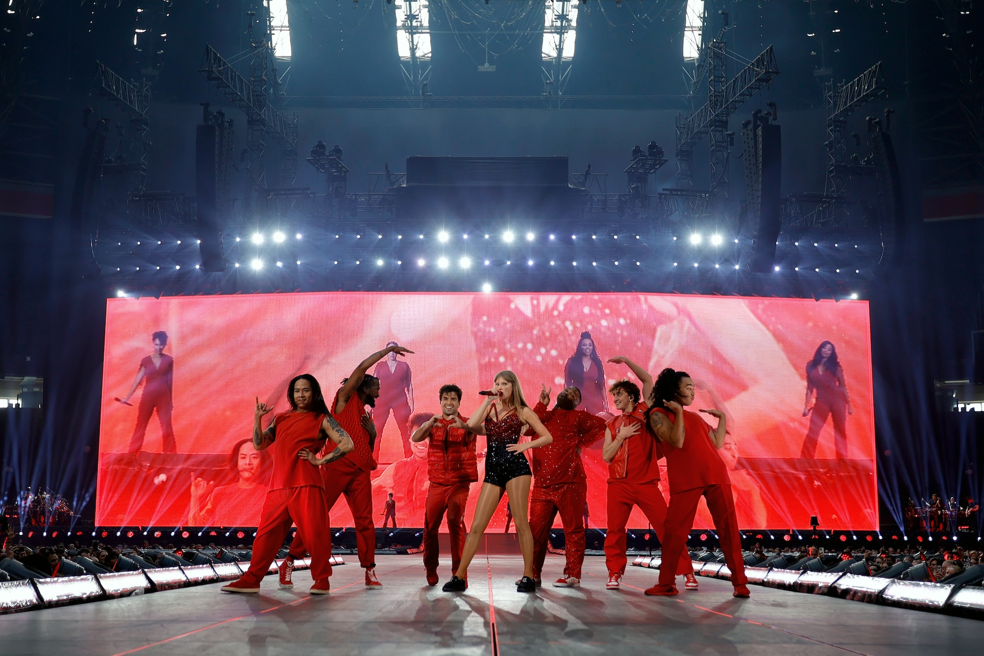 How much did Taylor Swift pay her dancers? What we know about ‘Eras ...