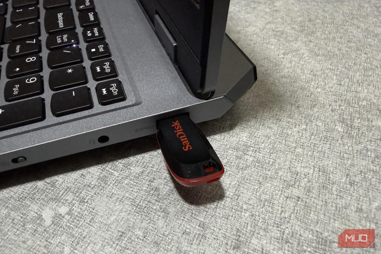 My "break glass" USB drive has everything to rescue a broken PC