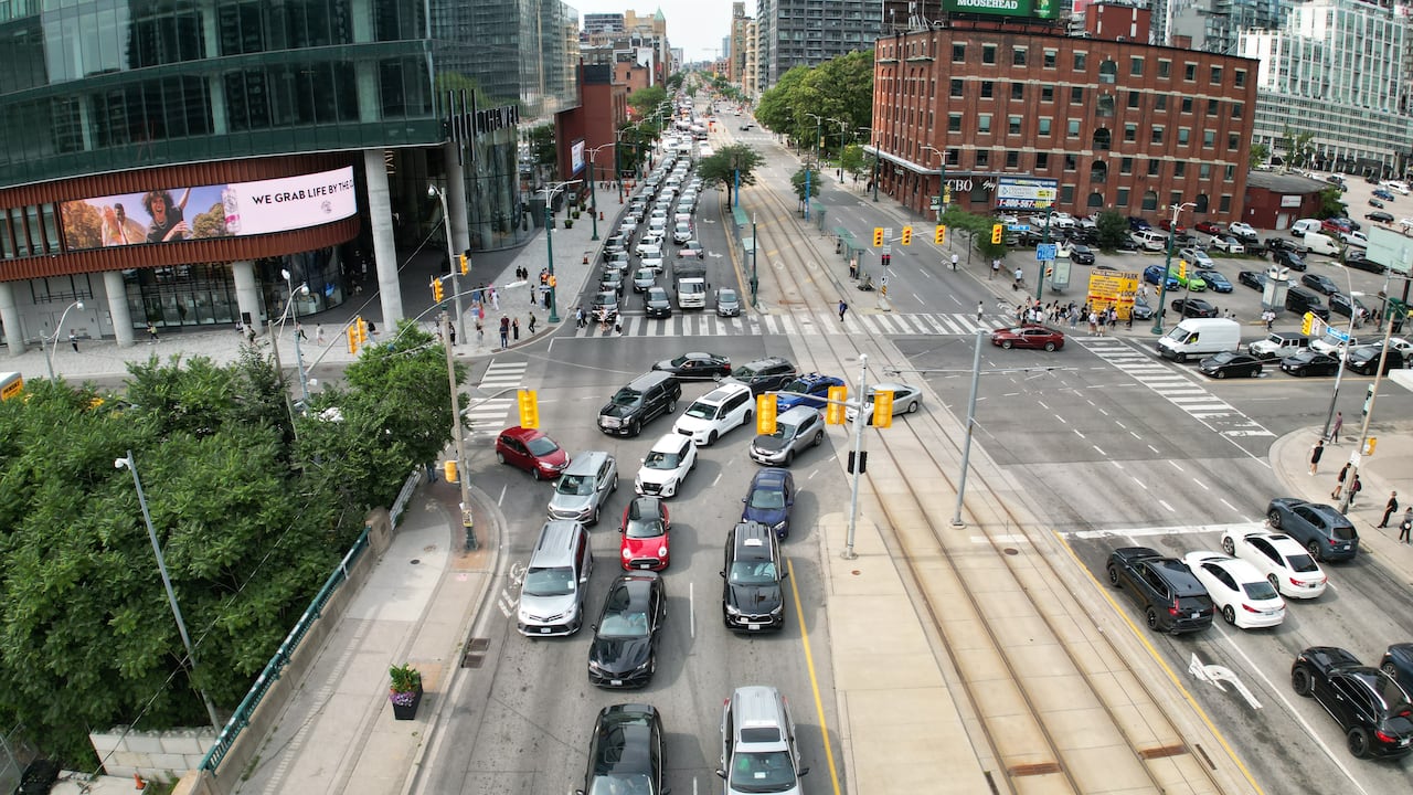 Part of Toronto's plan to fight gridlock axed after provincial speed ...