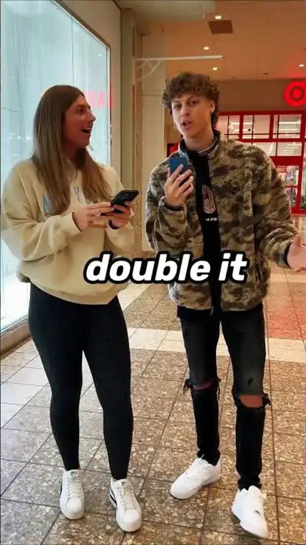 Logan Micke: Phone battery percentage challenge at Lululemon