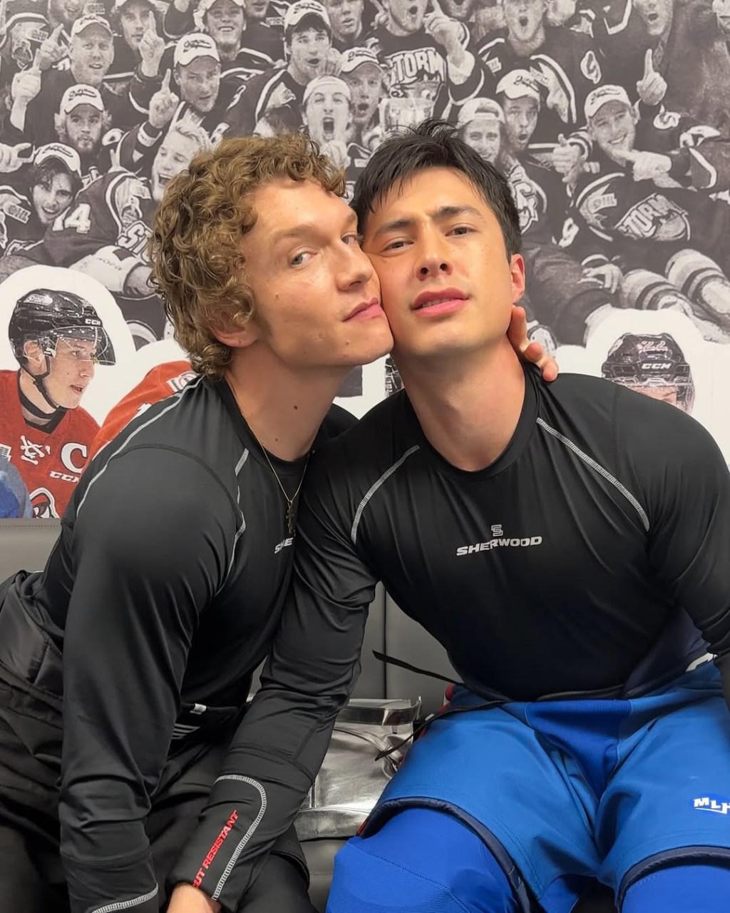 'Heated Rivalry' hunk Hudson Williams jokes real-life relationship with ...
