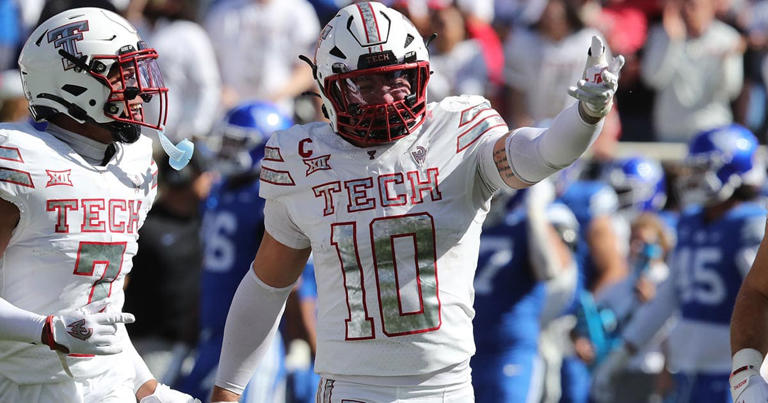 Texas Tech LB Jacob Rodriguez wins 2025 Bednarik Award