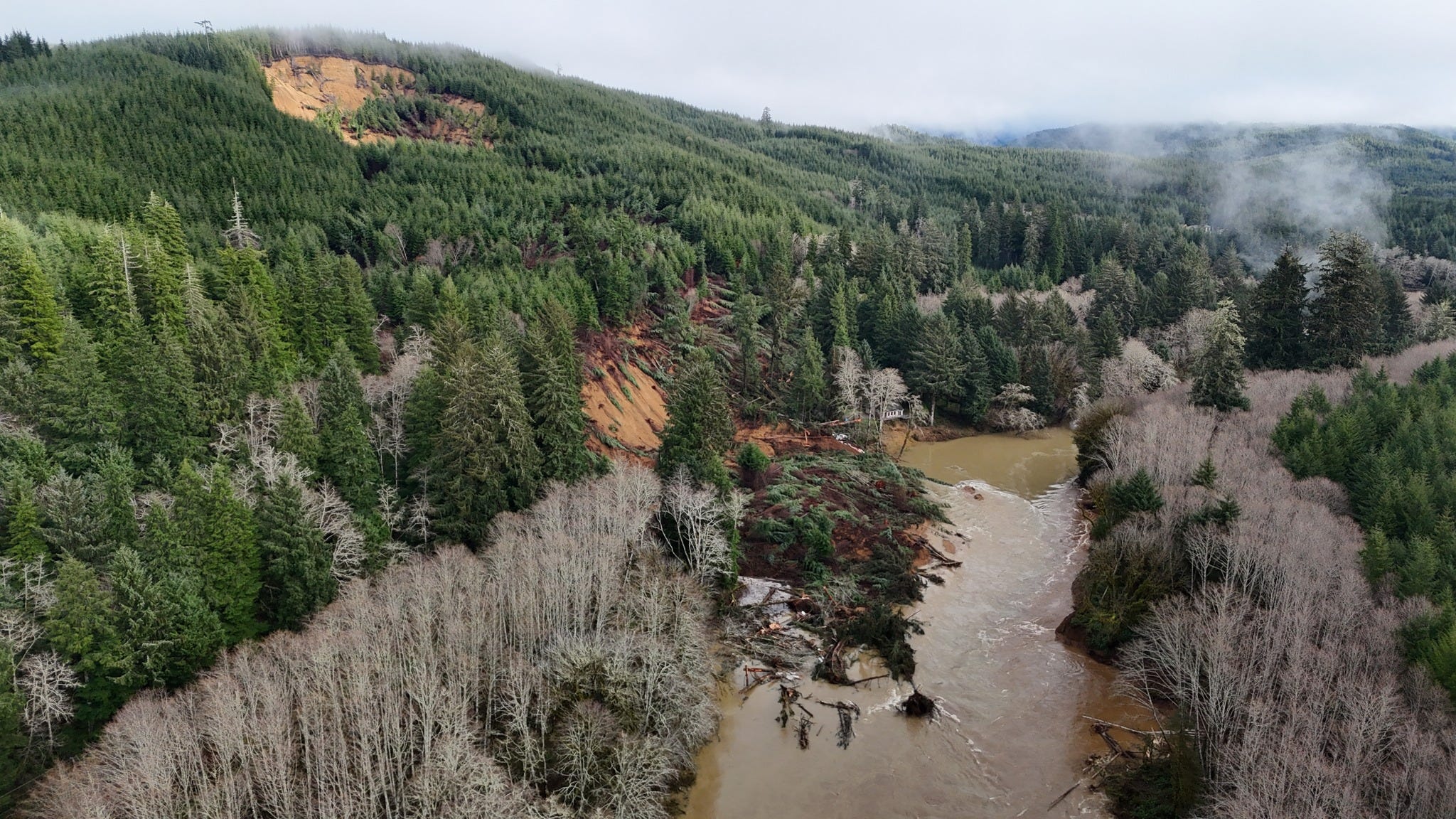 No timeline to reopen Oregon highway 6 months after major landslide