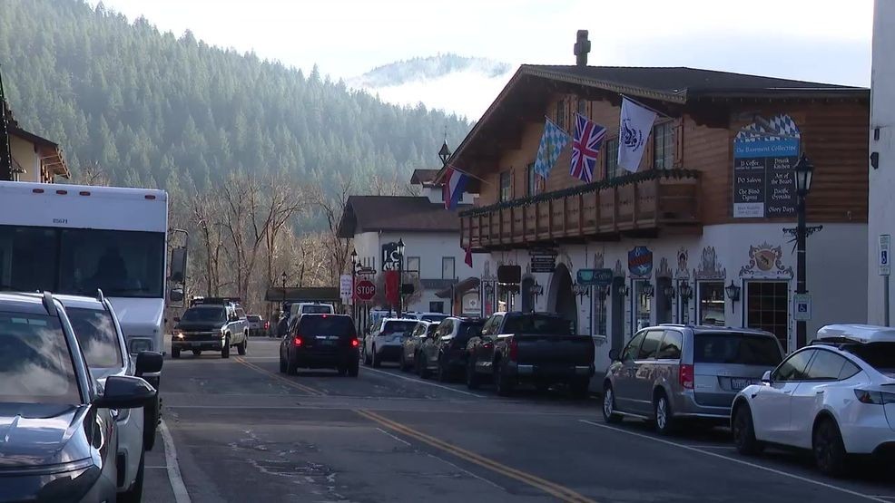 Leavenworth stores recovering winter storms that cost them holiday business