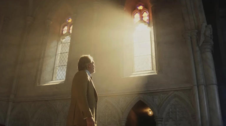 How Knives Out 3's cinematographer pulled off Wake Up Dead Man's ...