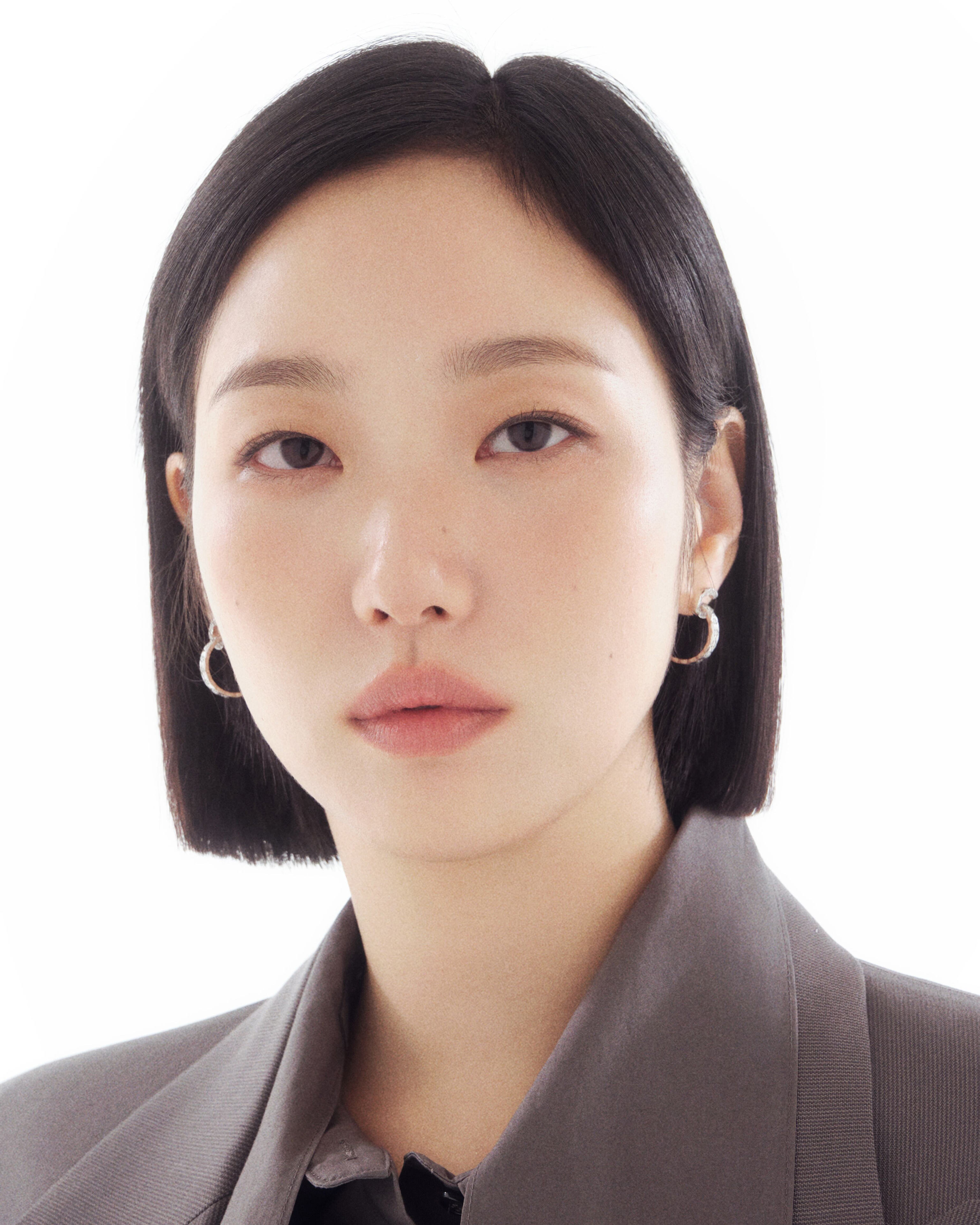 Kim Go-eun hails Jeon Do-yeon as acting inspiration