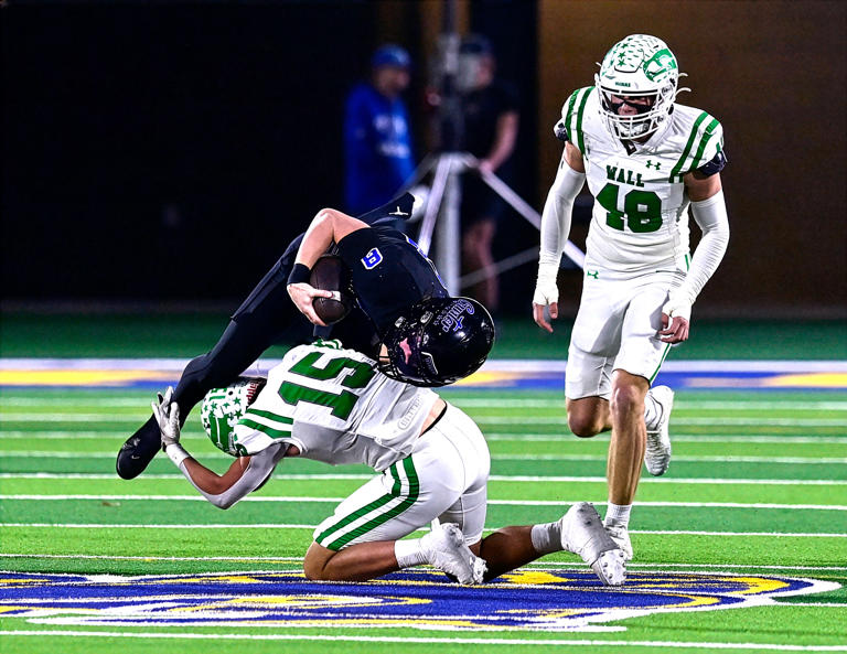 Wall football advances to state title, downing defending champs Gunter