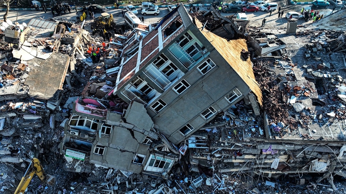 Can we predict earthquakes? Japan's megaquake warning rekindles a ...