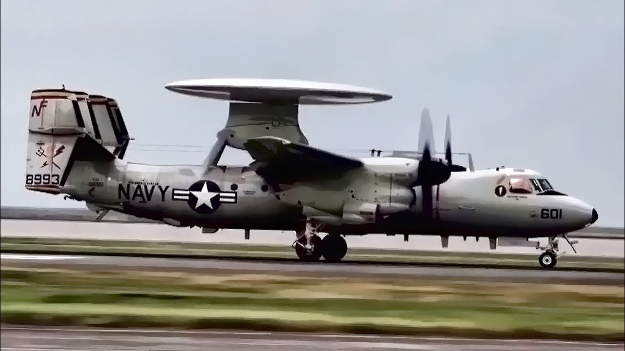 E-2D Advanced Hawkeye • Airborne early warning aircraft