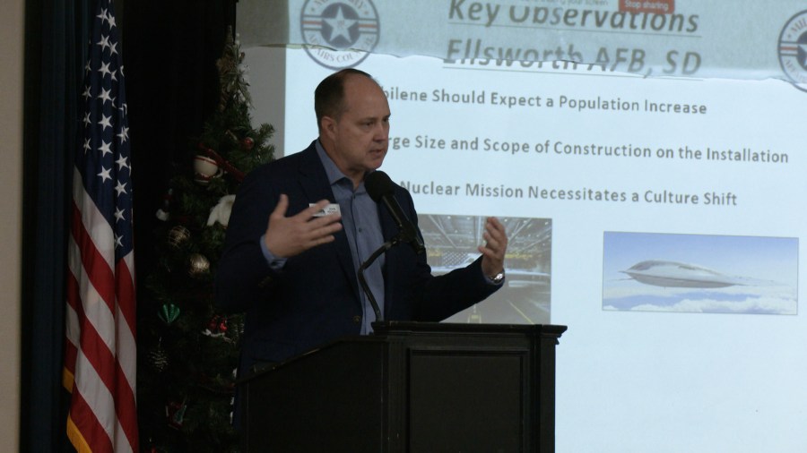 Nuclear weapons are coming back, chamber official says at Dyess B-21 event