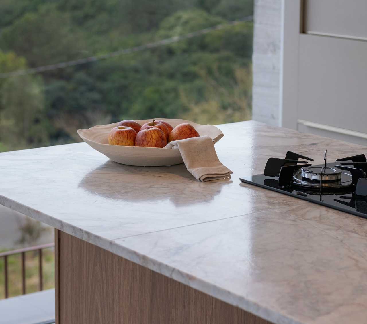 Incurable lung disease linked to stone countertops confirmed in one state